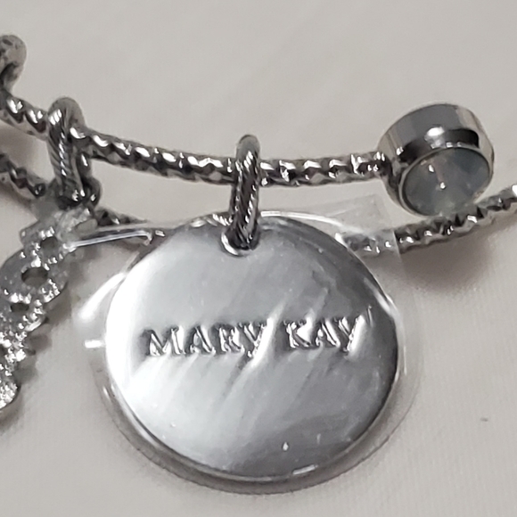 Mary Kay | Jewelry | Vintage Mary Kay Kiss Charm Bracelet | Poshmark